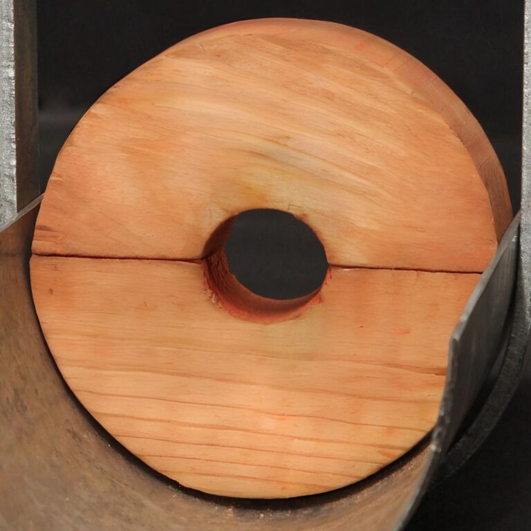 Wooden supports for insulated pipes - AFROFIX